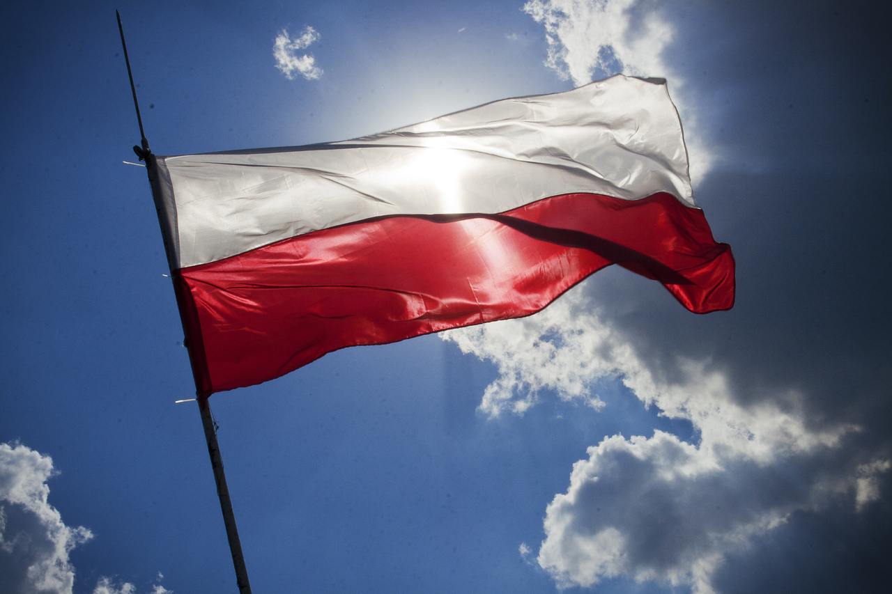Drapeau De La Pologne Comment Utiliser Ce Symbole Polonais En Drapeau De La Pologne Comment Utiliser Ce Symbole Polonais En